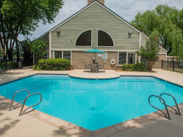 Sugarberry Apartments 2 Bedroom Apartment for Rent at 10902 E 61st St, Tulsa, OK 74133
