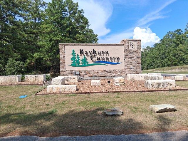 Sugarberry Dr, Brookeland, TX 75931