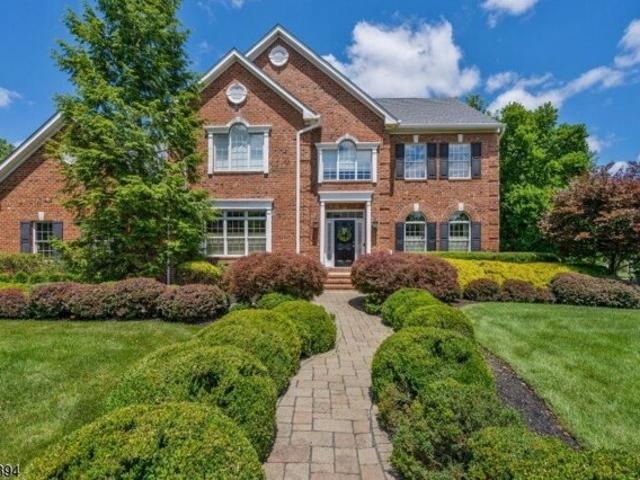 Sugarwood Way, Warren Twp, Home For Sale