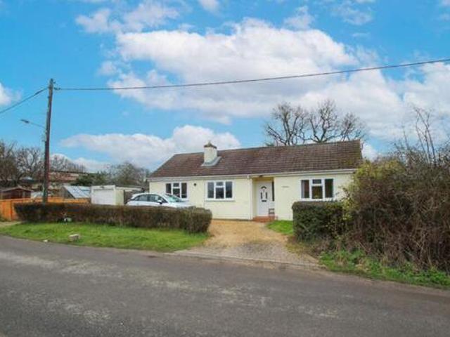 Sugden Avenue, Wickford, 3 Bedroom Detached