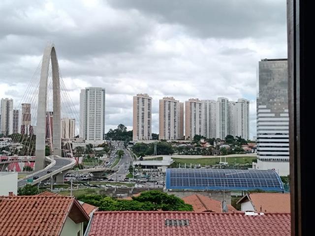 SUÍTE AMPLA MOBILIADA OTIMA LOCALIZAÇÃO NO ESPLANADA