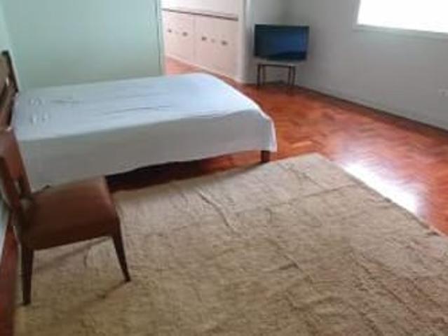 Suíte em sobrado em Pinheiros