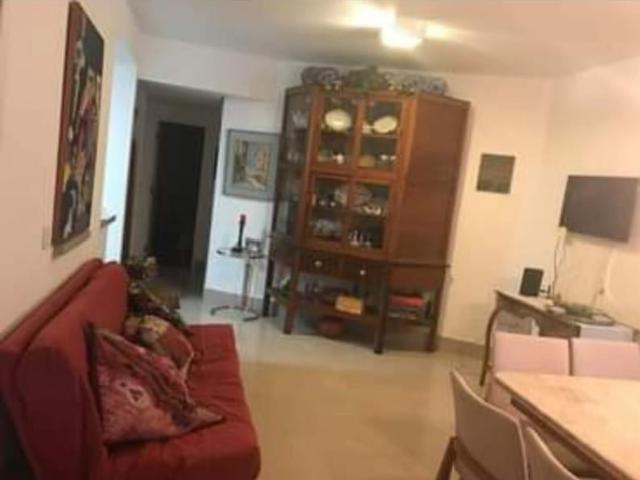 Suite grande na av. Silva Lobo, próxima Newton Paiva