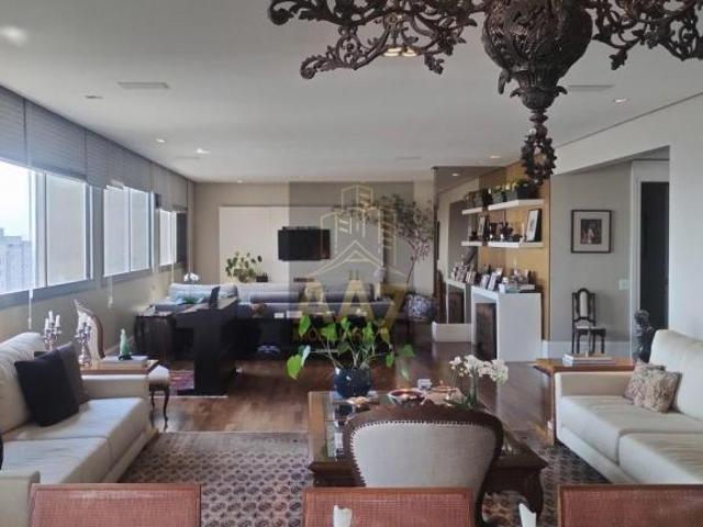 SUITE PRINCIPAL COM 2 BANHEIROS 250m² para se ENCANTAR Condomínio Portal do Morumbi