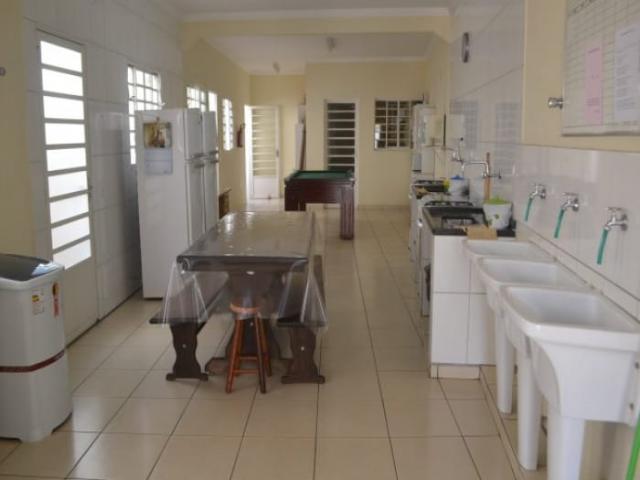 Suites individuais para moças e senhoras