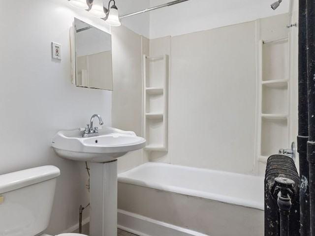 Suites of Irvington 2 Bedroom Apartment for Rent at 5730 E Washington St, Indianapolis, IN 46219 Irvington