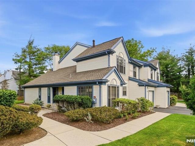 Suleski Ct, Mahwah, Home For Sale
