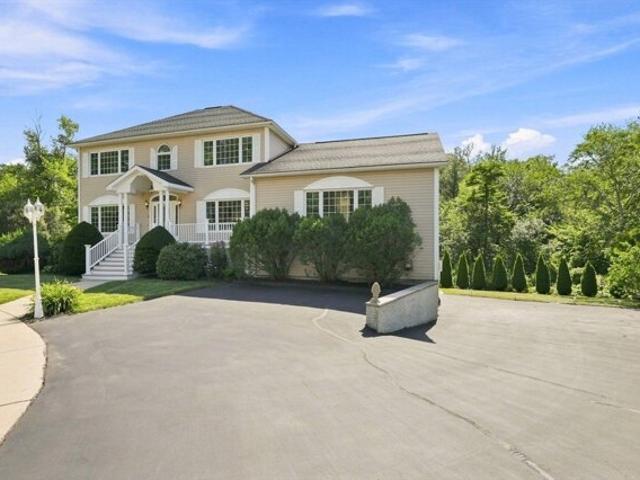 Sullivan Cir, Stoneham, Home For Sale