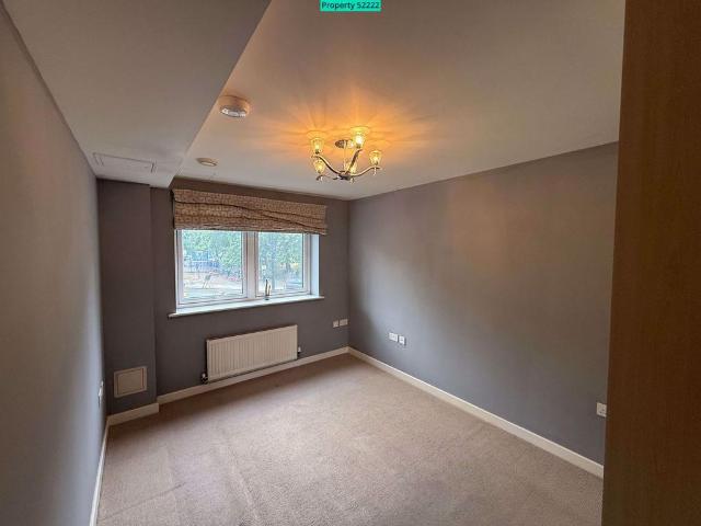 Sullivan Court, 2 Eric Street. 1 bed flat to rent £1,850 pcm £427 pw