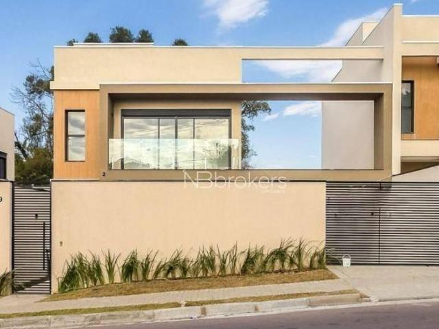 SUPER 3 SUÍTES COM DESIGN SHOW E AMPLO JARDIM!