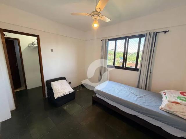 Super Casa de 6 quartos e vista pro Rio
