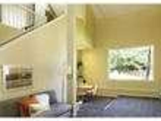 Super Cute! Apartment for Rent. Covered parking!