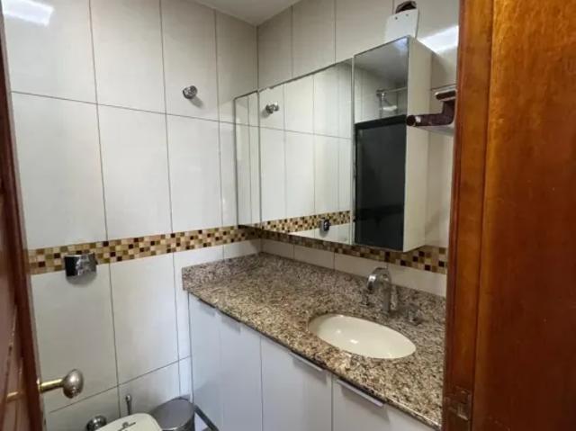 Super Espaçoso, Mobiliado e Colado no BarraShopping! Oportunidade!