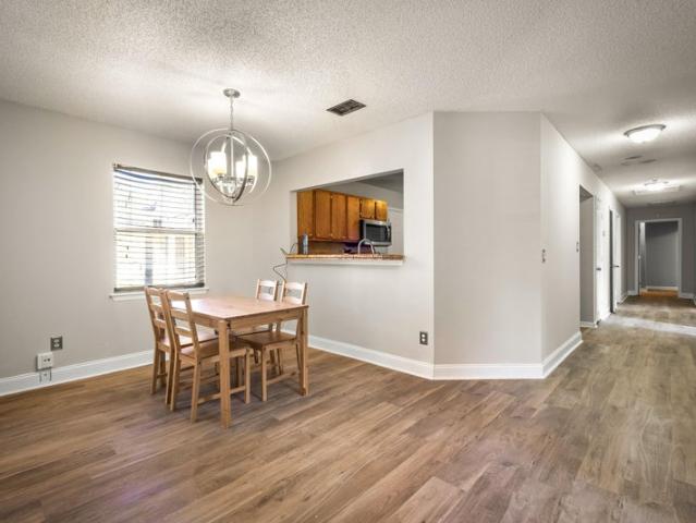⭐️ Super Host ⭐️ New Renovation Spacious and Quie