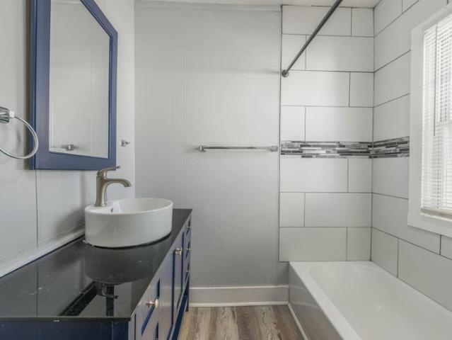 SUPER HOST Newly renovated house close to Midto