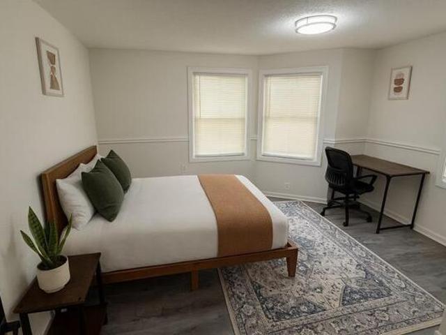 SUPER HOST Affordable Room for Rent – in Kansas City – WiFi + Bills Included