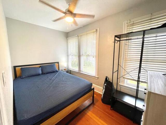 Super Host Deland PadSplit W/ TV In Every Room