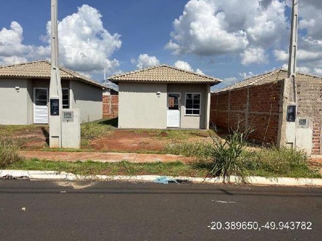 Super oferta — Casa no Parque Boa Vista I, Votuporanga SP, Nº 1924, 2 quartos, 1 vaga, 180m² | Licitação Aberta