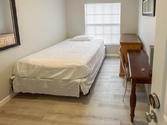 Super Padsplit Host ! TOP RATED PADSPLIT PROPERTY IN KISSIMMEE! Central Location Right off Turnpike and Osceola Exit