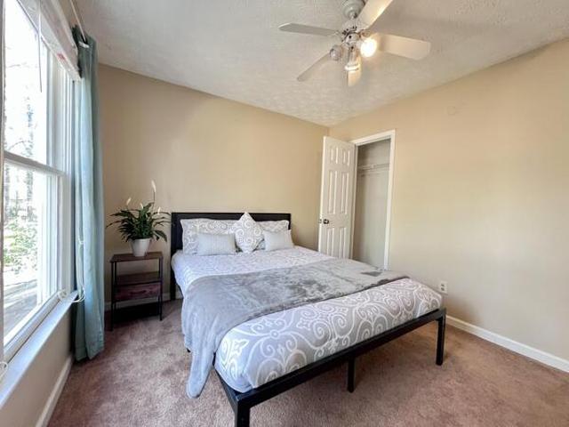 Super Peaceful Neighborhood in Dallas – Your Serene Escape Awaits!