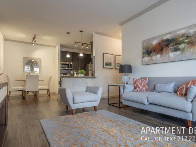 superb etravagant oasis w/ great specials in Conroe