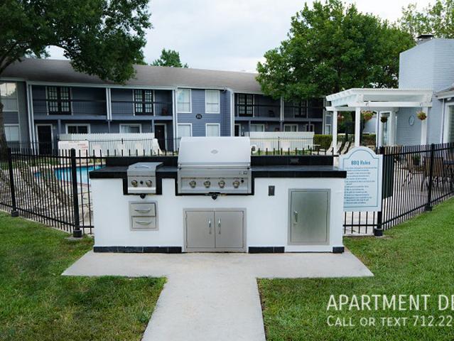 superb etravagant oasis w/ great specials in Tomball