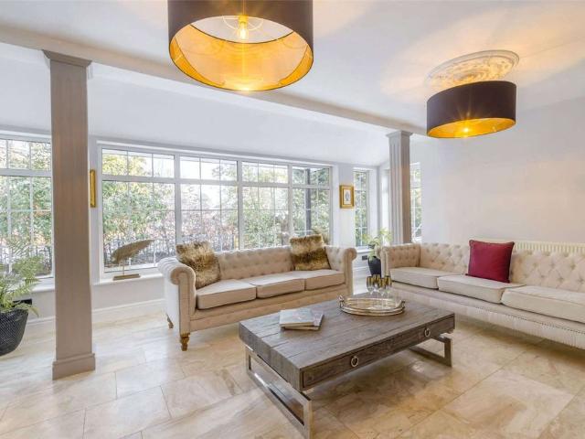 Superb Luxury home with indoor pool, outdoor kitchen and wraparound garden, beautifully furnished and well located, backing onto Mere Golf Course between Knutsford and Hale
