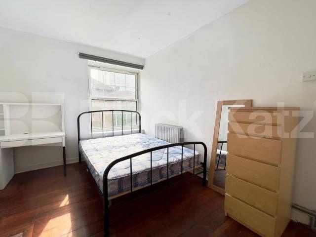Superbly located bright and airy three bedroomed apartment