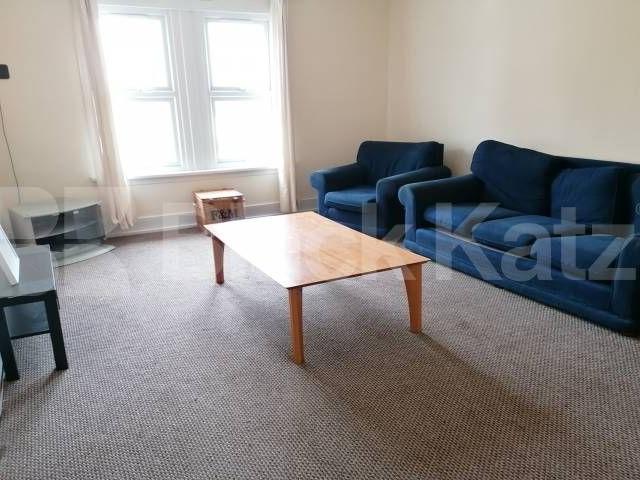 Superbly located generous top floor period conversion