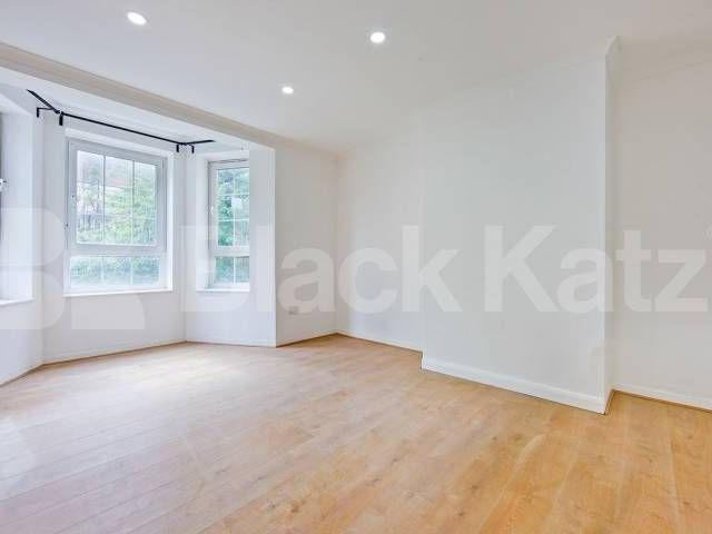Superbly located in the heart of SE1