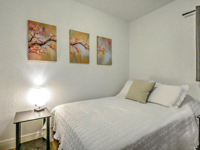 SUPERHOST 5 STAR RATING! Beautiful Remodel Ybor City Home!
