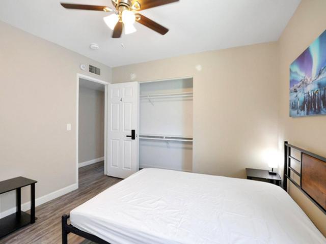 SUPERHOST Newly Remodeled Home w/ HUGE Yard Gazebo, Dining & Living Room, 2x a Month Cleaning, FREE Washer & Dryer, 3 Large Fridges, Workspace, Near Highways in Glendale, REMOTE WORK Friendly