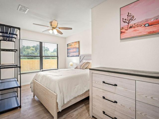 SUPERHOST STAY Renovated Home Minutes from Millenia, I Drive & MetroWest!