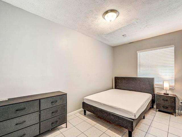 SuperHost Relaxed Jacksonville Home with Screened Porch & Fenced Yard