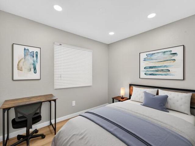SUPERHOST Remodeled Home Spacious With 3 Bathrooms, FREE Washer Dryer, 1x a Month Cleaning And Near Highways and Grocery Stores, REMOTE WORK Friendly