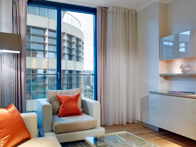 Superior 1 Bed Apartment To Rent LONG LET