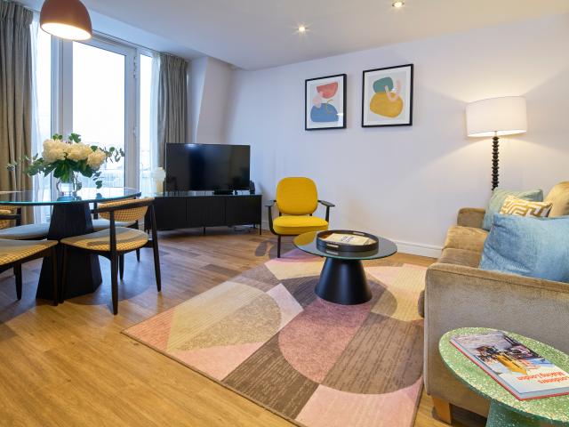 Superior 2 Bed Flat To Rent