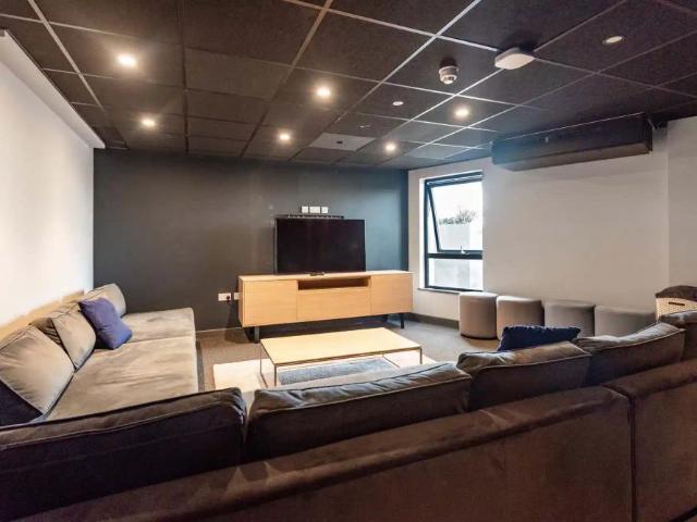 Superior Ensuite Plus