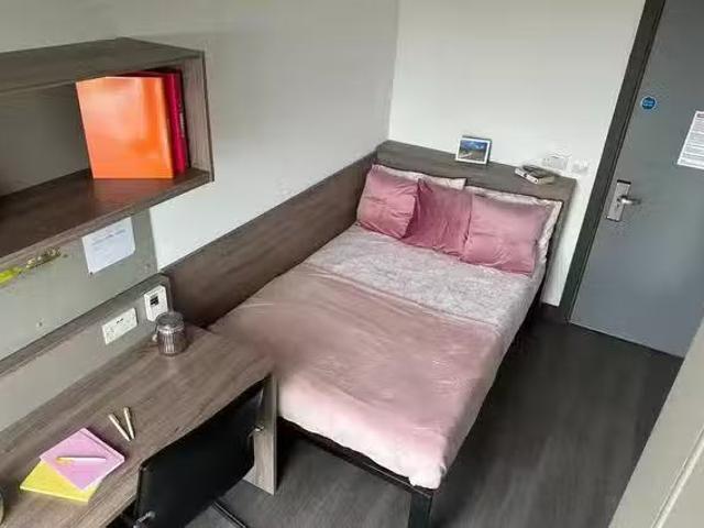 Superior Ensuite Plus