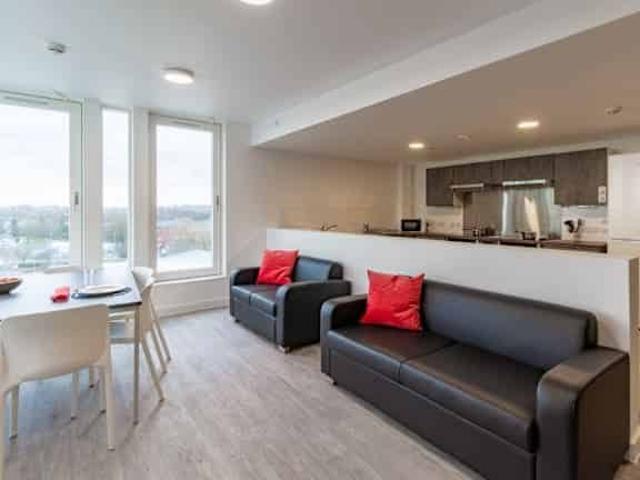 Superior Ensuite