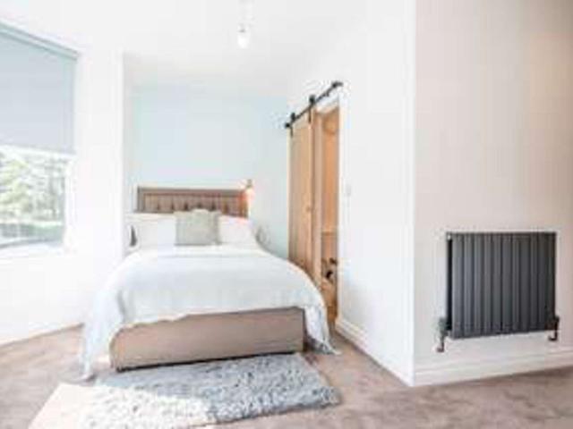 Superior living in this beautifully restored house Room 6