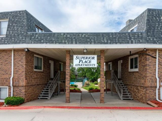 Superior Place Apartments 1 Bedroom Apartment for Rent at 1501 Superior St, Lincoln, NE 68521 Belmont