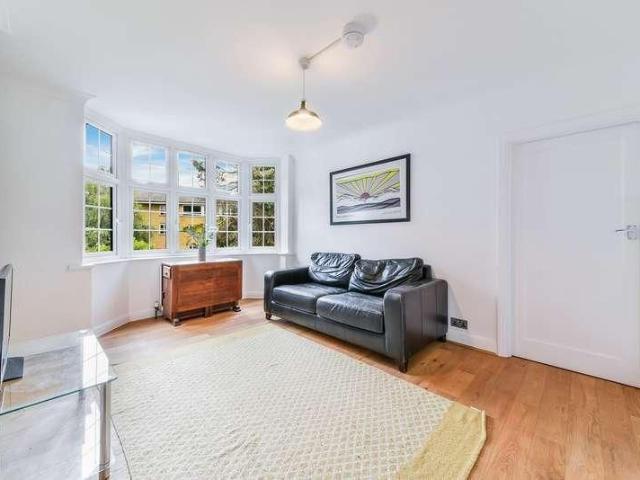 Surbiton Crescent, Effingham Lodge Surbiton Crescent, KT1