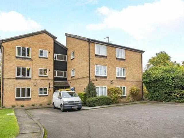 Surbiton Hill Park, Surbiton, 1 Bedroom Flat