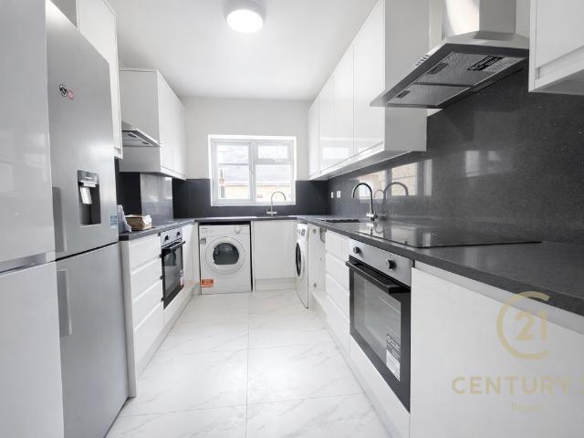 Surbiton Road, Kingston Upon Thames KT1, Room to rent, £1,000 pcm | PrimeLocation
