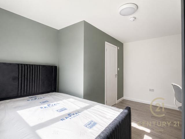 Surbiton Road, Kingston Upon Thames KT1, Room to rent, £1,100 pcm | PrimeLocation