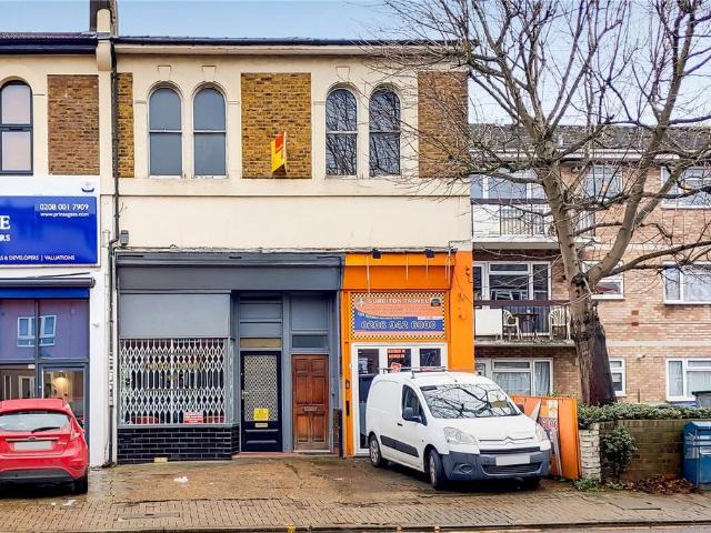 Surbiton Road, Surrey KT1 3 bed apartment to rent £2,100 pcm £485 pw