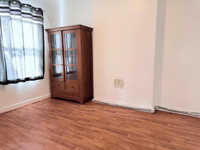 Surbiton, Surrey, KT6 5 bed apartment to rent £2,100 pcm £485 pw