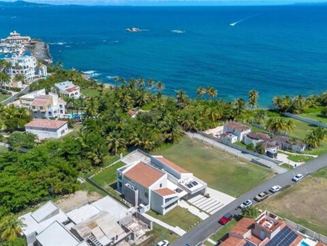 Surfside Rd, Humacao, Home For Sale