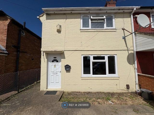 Surrey Avenue, Slough SL2, 3 bed shared accommodation to rent, £1,900 pcm | PrimeLocation
